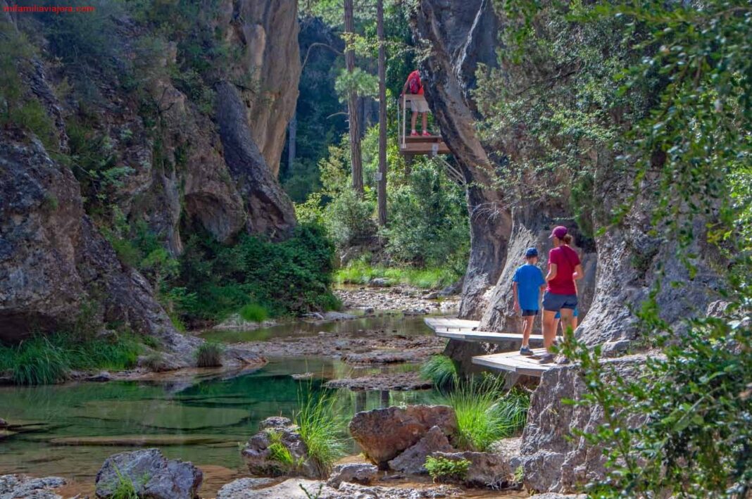 Ruta del Parrizal de Beceite, paraje mágico de Teruel